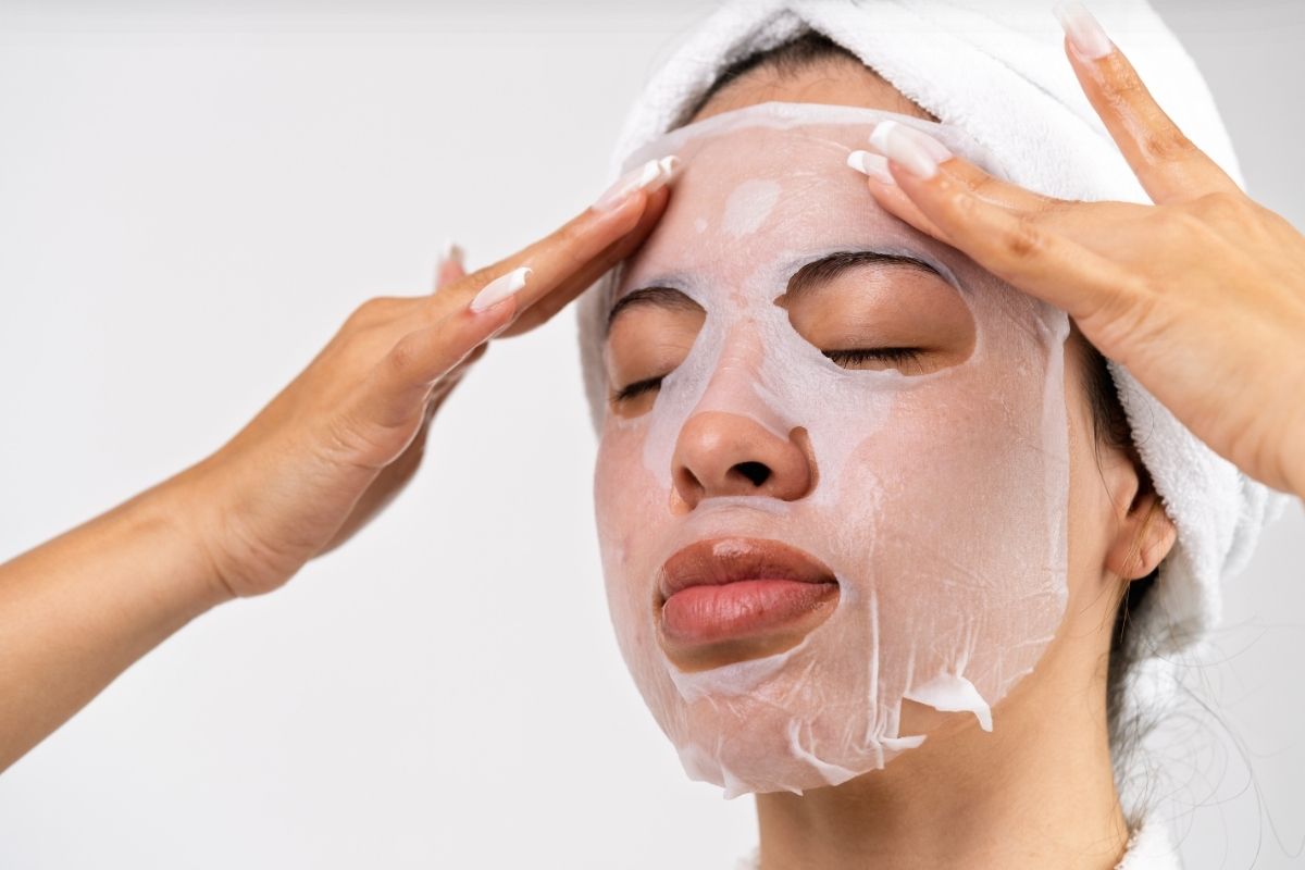 What Happens to Your Skin During a Facial